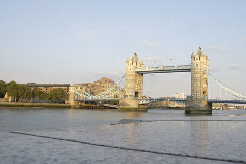 High Key Photography Explained for Beginners - iPhotography